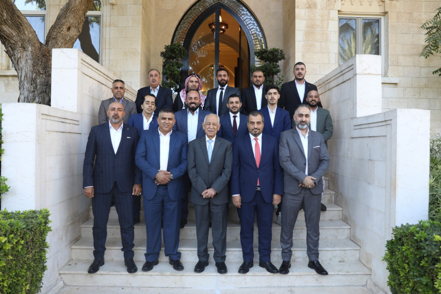 أبناء عشيرة الغنيمات في الديوان الملكي.. ماذا قالوا (أسماء) | مدار الساعة